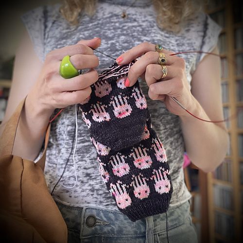 Ravelry: Jolly Jellyfish socks set pattern by Stone Knits