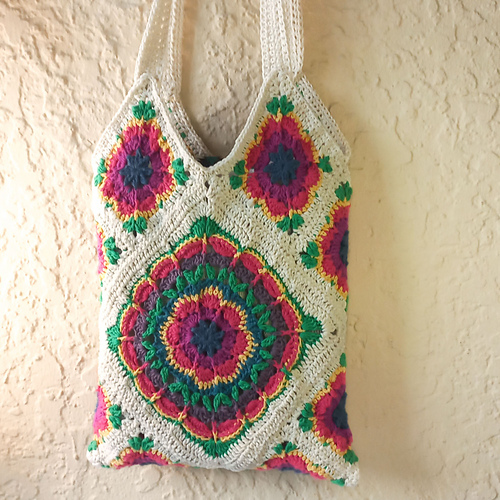 Ravelry: Crazy Daisy Squares Totebag pattern by Stouto Creative Crochet