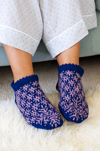 Ravelry: Longest Night pattern by Susanna Winter