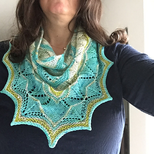 Ravelry: Curved Triangle Shawl pattern by Iris Schreier