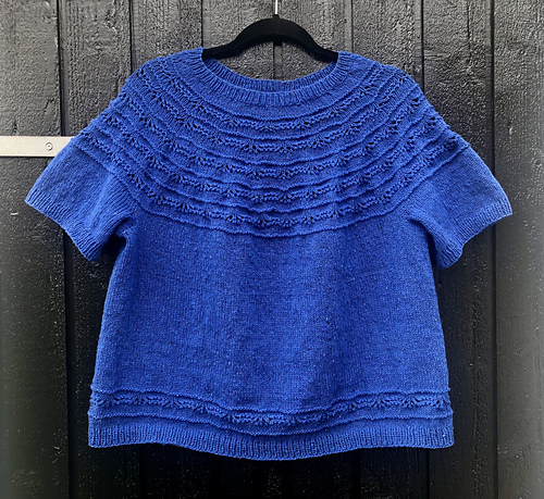 Ravelry: Nilles Cruise Blouse pattern by Pernille Koustrup