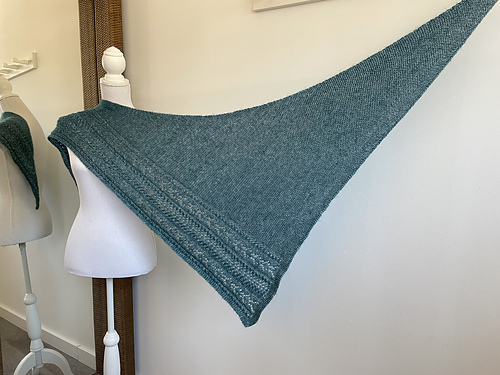 Ravelry: Shawl no. 2 pattern by Leonie Dapper