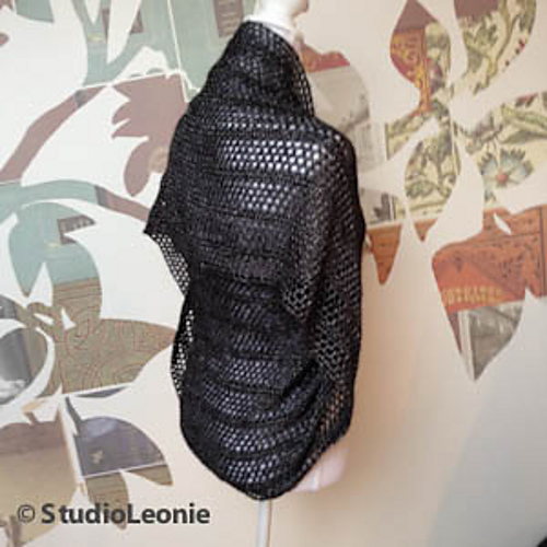 Ravelry: Infinity Scarf Sofia pattern by Leonie Dapper