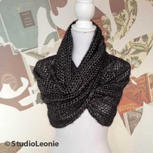 Ravelry: Infinity Scarf Sofia pattern by Leonie Dapper