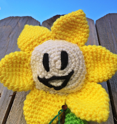 Ravelry: Flowey Undertale pattern by Sugarhog Etsy