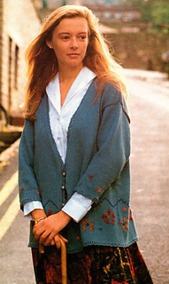 Ravelry: #16 Elspeth pattern by Annabel Fox