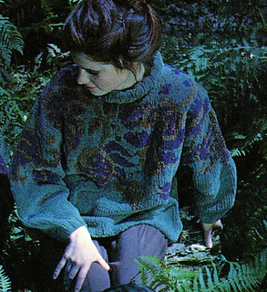 Ravelry: #18 Tudor Flower pattern by Annabel Fox