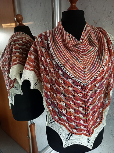 Ravelry: Unverblümt Tuch pattern by FadenStille