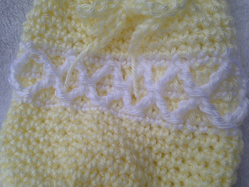 Ravelry: Diamond Wristlet pattern by Ellen Elizabeth