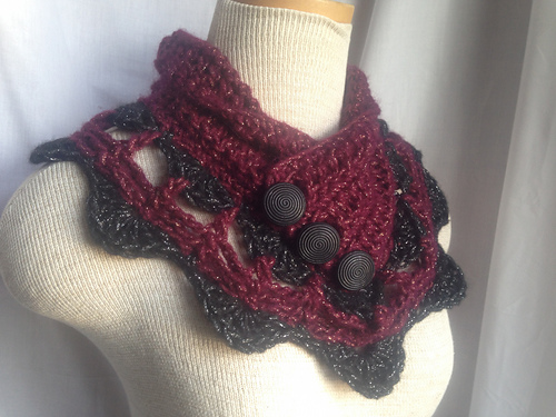 Ravelry: August Scarf pattern by Ellen Elizabeth
