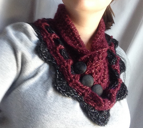 Ravelry: August Scarf pattern by Ellen Elizabeth