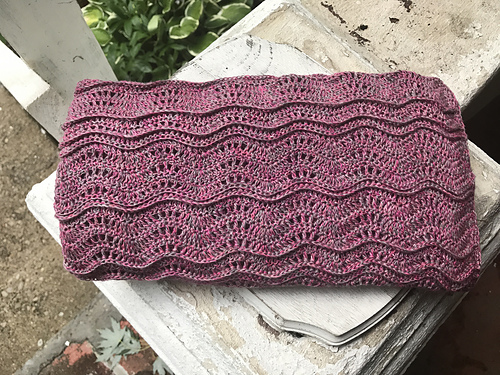Ravelry: Raspberry Ripples Blanket pattern by Ellen Elizabeth