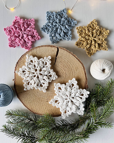 Ravelry: Bobble Frost Snowflake pattern by Renata Saj