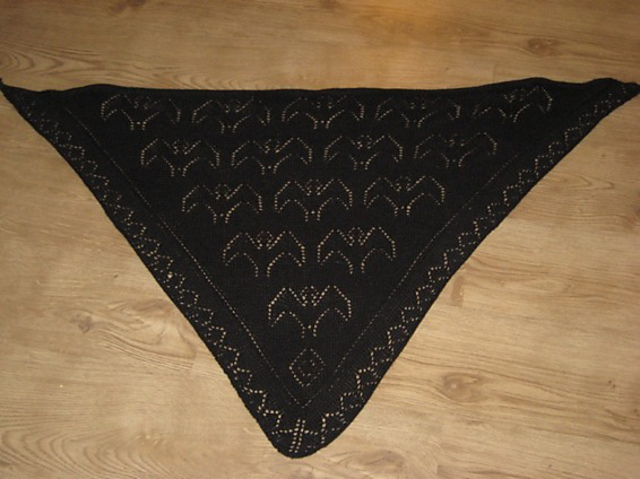 Ravelry: SutureblyAttired's Bat Shawl