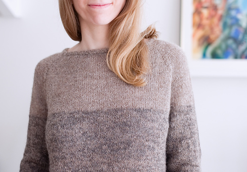 Ravelry: Reversible Raglan pattern by SuviKnits