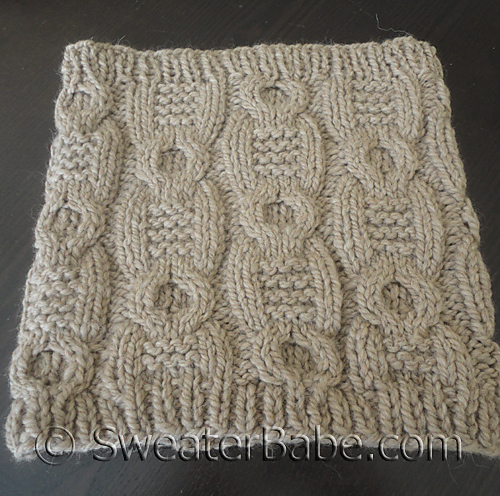 Ravelry: #161 Chunky Cabled Cowl pattern by SweaterBabe