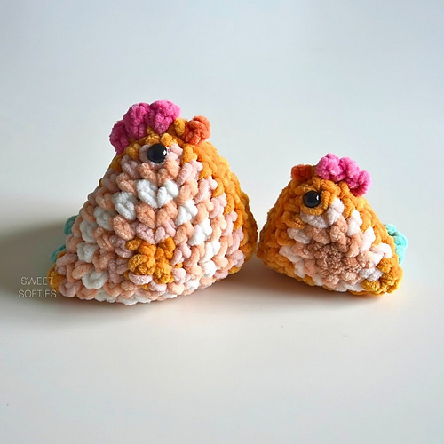 Ravelry: Plush Granny Square Chicken pattern by Sweet Softies