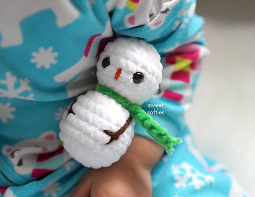 Ravelry: Chibi Snowman pattern by Sweet Softies