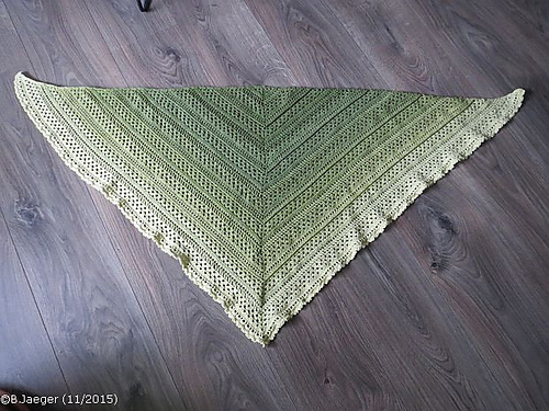 Ravelry: Sommerregen Dreieckstuch pattern by Katharina Treuter