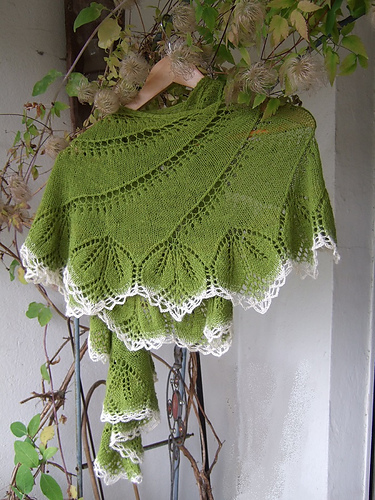 Ravelry: Begonia Swirl pattern by Carfield Ma