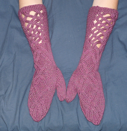 Ravelry: Window Pane Mittens pattern by April Reis