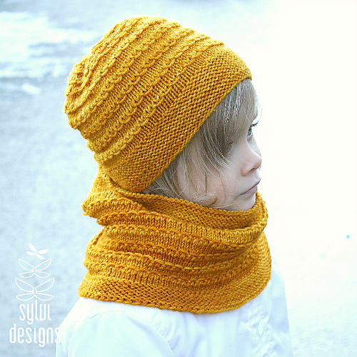 Ravelry: Royal Jelly - DK pattern by Sylvi Designs