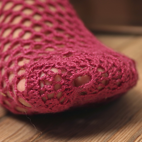 Ravelry: Fishnet Stockings pattern by Sys Fredens