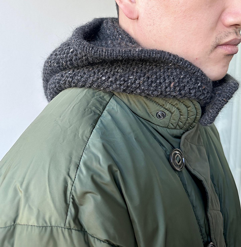 Ravelry: Holiday Balaclava pattern by THINNNG