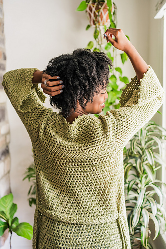 Ravelry: Fairy Dust Cardi pattern by Toni Lipsey