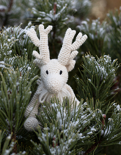 Ravelry: Caspar the Peary Caribou pattern by TOFT UK