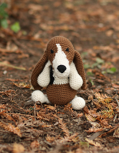 Ravelry: Holmes the Basset Hound pattern by TOFT UK