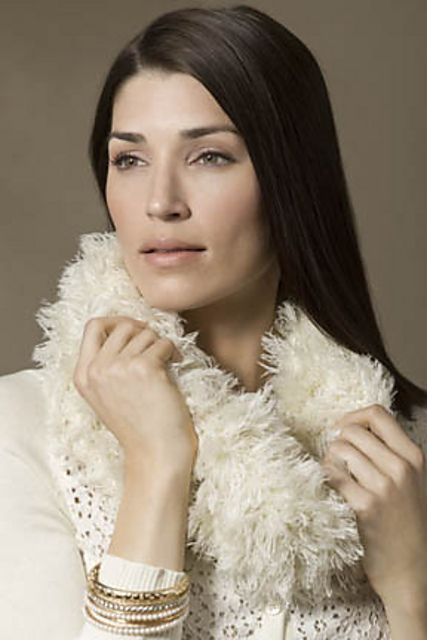 Ravelry: Cortina Cowl pattern by FDC Design Studio