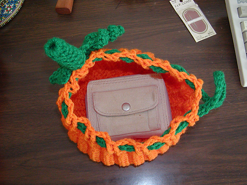 Ravelry: Pumpkin Purse pattern by Carolyn from Simply Safe Soap