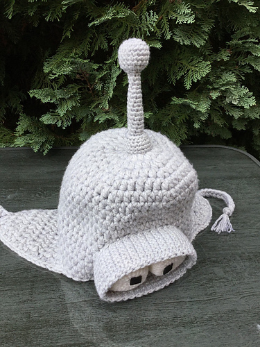 Ravelry: Futurama Style Robot Bender Hat pattern by Tamara Nowack