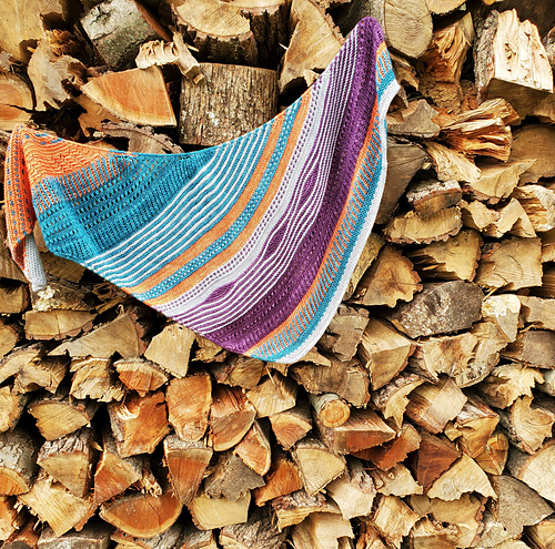 Ravelry: Golden Dusk pattern by Tamy Gore