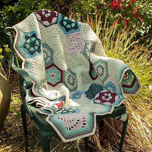 Ravelry: Vintage Patchwork Blanket pattern by Sarah Hazell