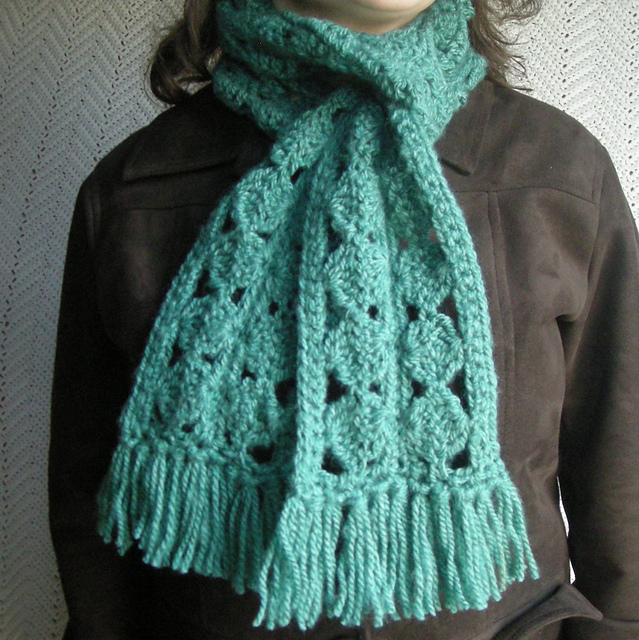Ravelry: Circles and Lines Scarf - Drew pattern by Tangled Arts
