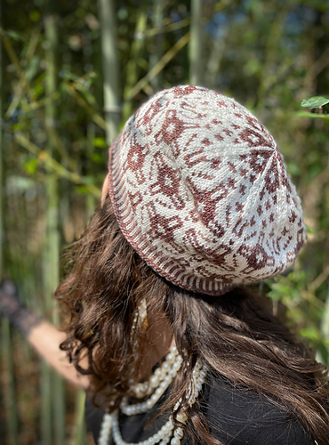 Ravelry: Anna Bates Tam pattern by Tanis Gray