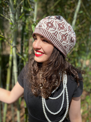 Ravelry: Anna Bates Tam pattern by Tanis Gray