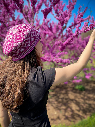 Ravelry: Lady Cora Tam pattern by Tanis Gray