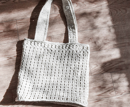 Ravelry: White Bolo Bag pattern by Tаня Kлименко