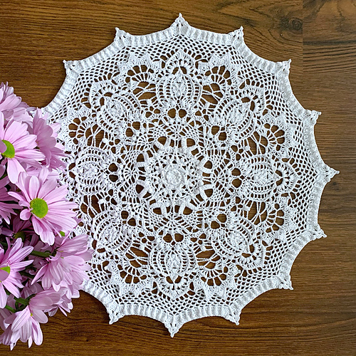 Ravelry: Ariel doily pattern by Tanya Vinamor
