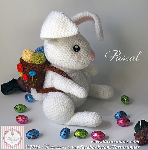 Ravelry: Amigurumi: Conejo Pascal / Bunny Pascal pattern by Tarturumies