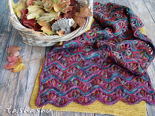 Ravelry: Knitted Cowl Chameleon pattern by Svetlana Gordon