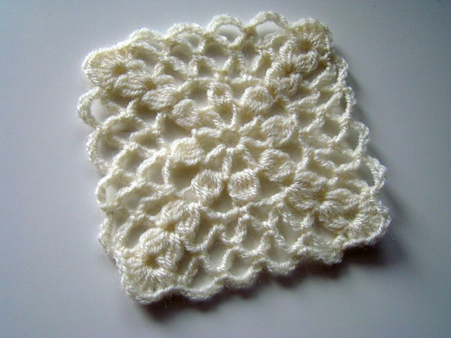 Ravelry: 28-52 Cotton Smile Motif pattern by Pierrot (Gosyo Co., Ltd)