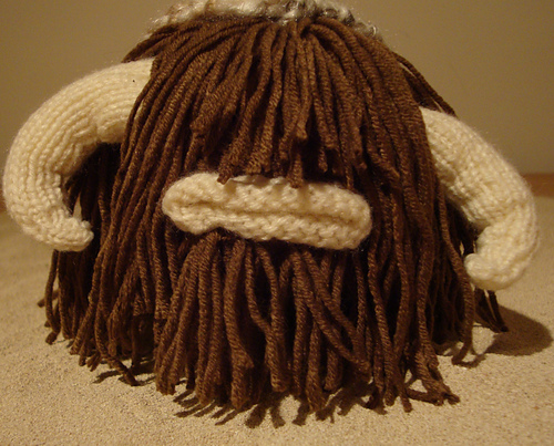 Ravelry: Bantha - Star Wars! pattern by Tara Brailsford