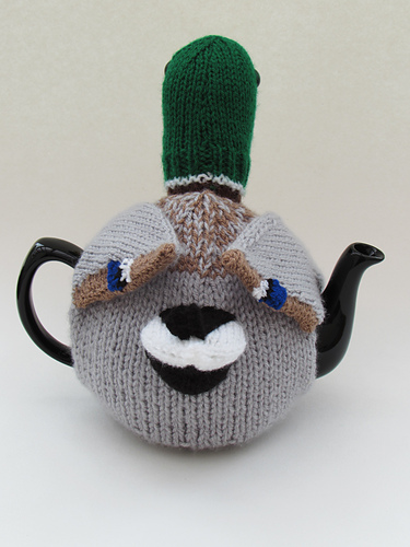 Ravelry: Mallard Duck Tea Cosy pattern by Susan Cowper