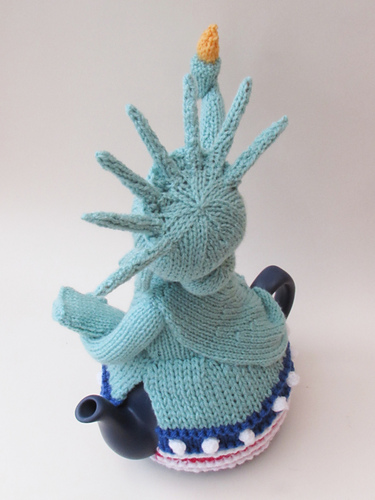 Ravelry: Statue of Liberty Tea Cosy pattern by Suzy Cowper