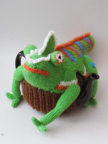 Ravelry: Chameleon Tea Cosy pattern by Susan Cowper