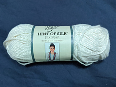 Ravelry: Yarn Bee Hint of Silk Solids